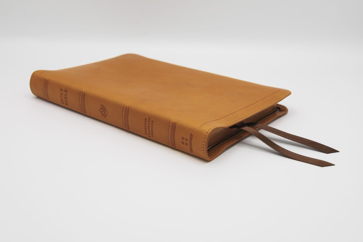 Crossway ESV Heirloom Bible, Thinline Edition, Full Yapp Tuscany ...