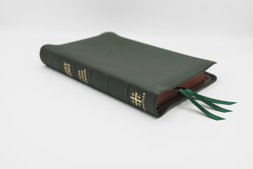 Schuyler Canterbury KJV, Full Yapp Dark Green Goatskin Bible | EvBible.com